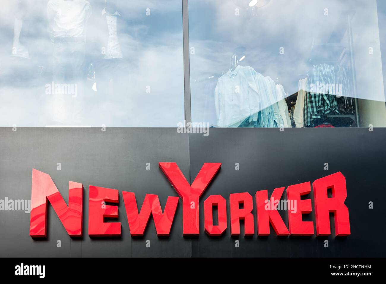 Logo newyorker hi-res stock photography and images - Alamy