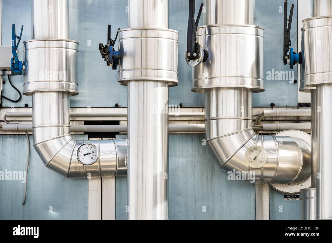 Petrol chemical plant pipes valve hi-res stock photography and images ...