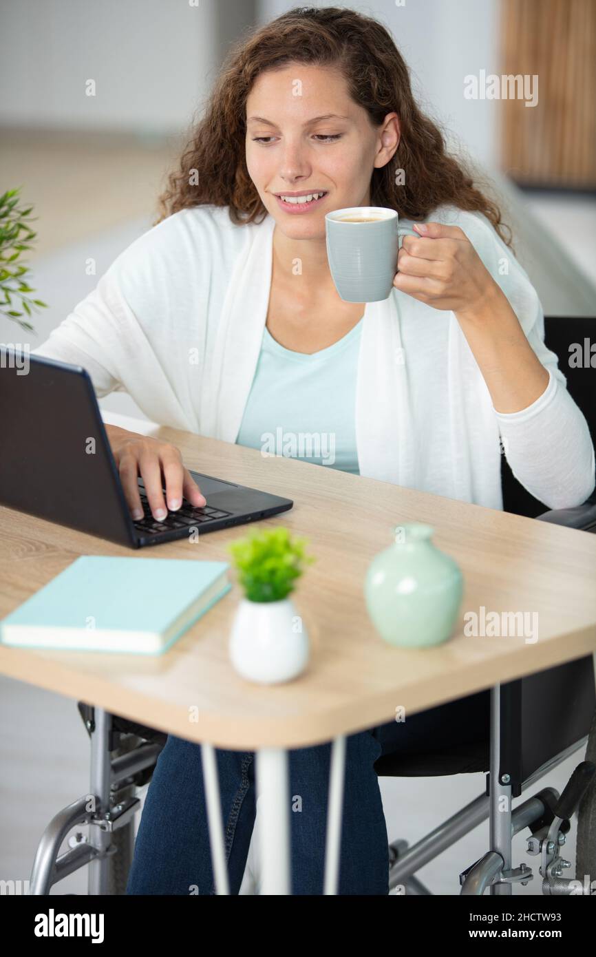 beautiful young woman office worker Stock Photo - Alamy