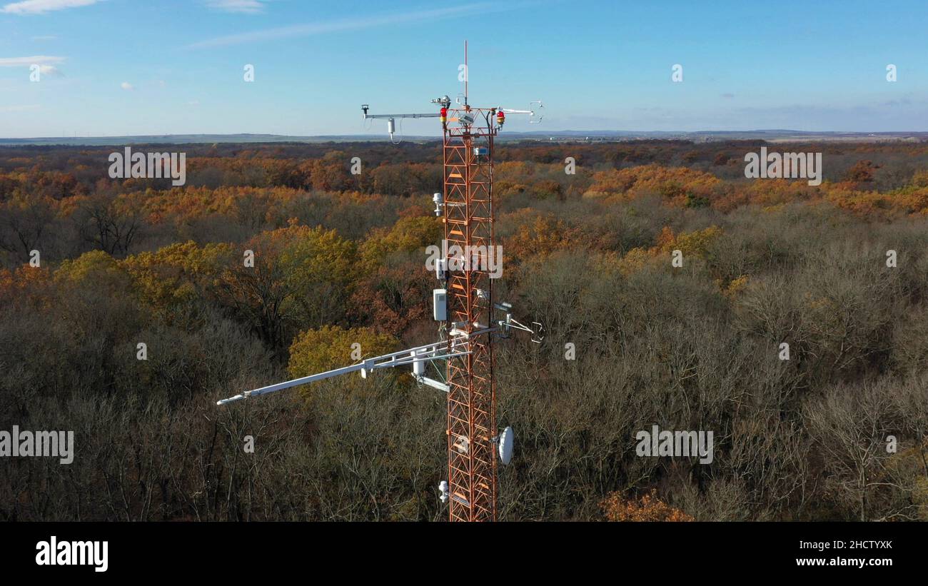 Sunshine pyranometer measurement incoming diffuse solar radiation, eddy ...