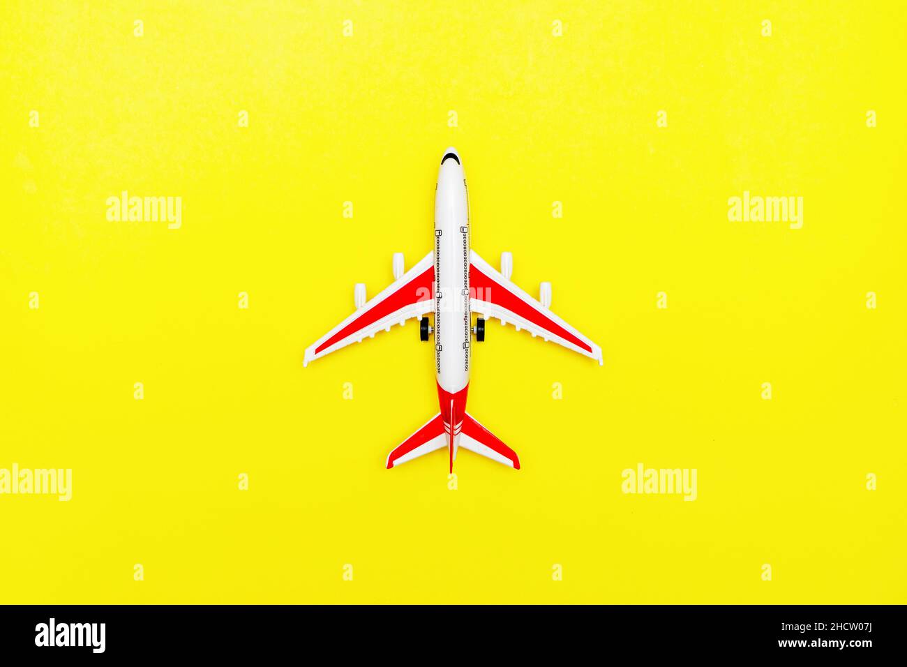 Yellow jet plane hi-res stock photography and images - Alamy