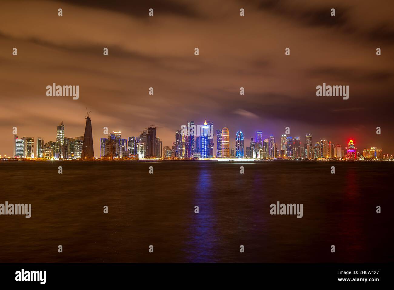 Rainy doha hi-res stock photography and images - Alamy