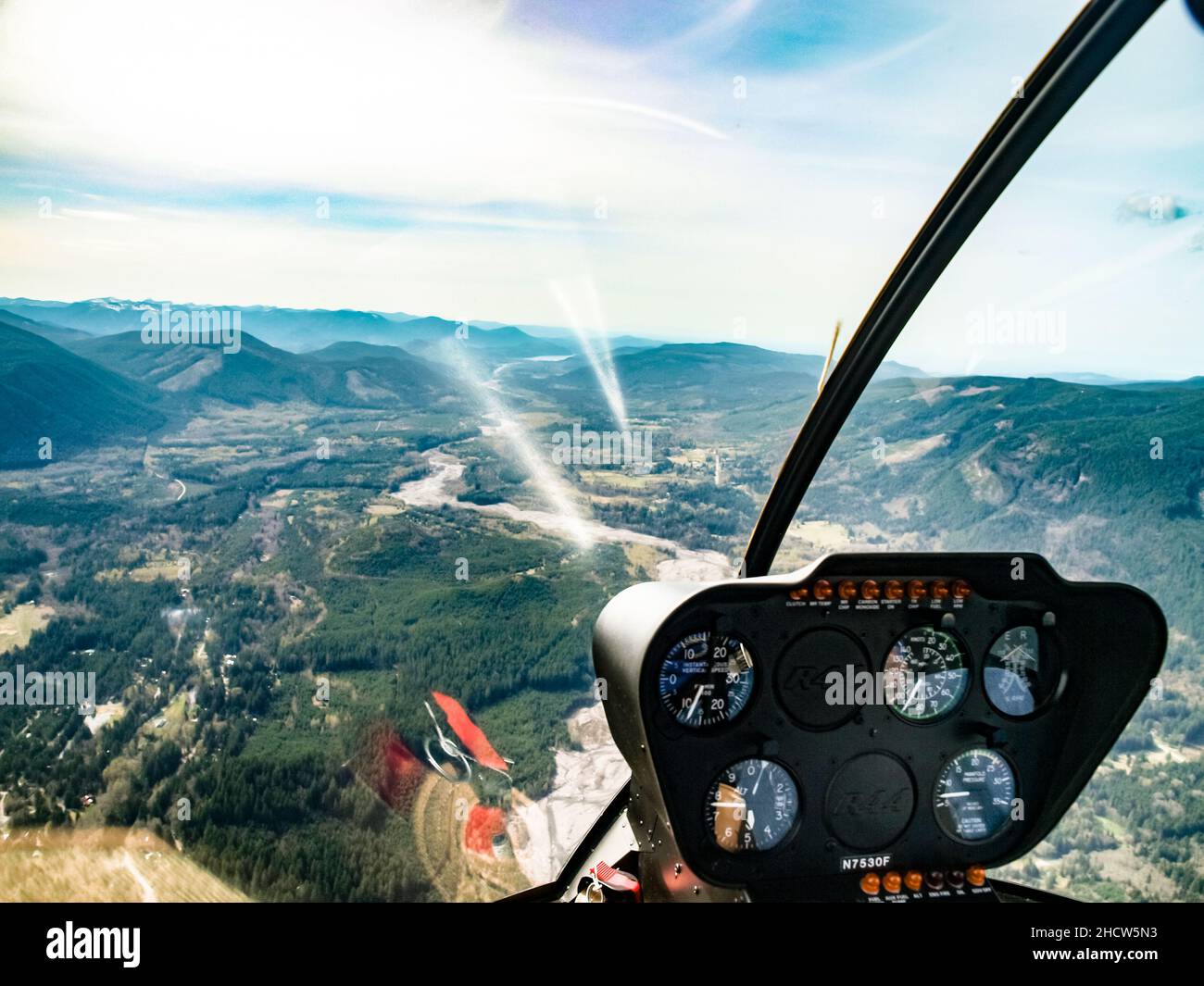 Helicopter over volcano hi-res stock photography and images - Alamy