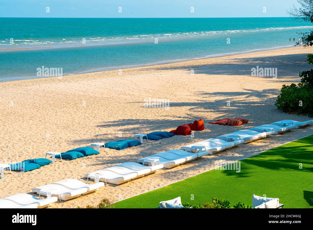 beach bean bag with ocean sea background Stock Photo - Alamy