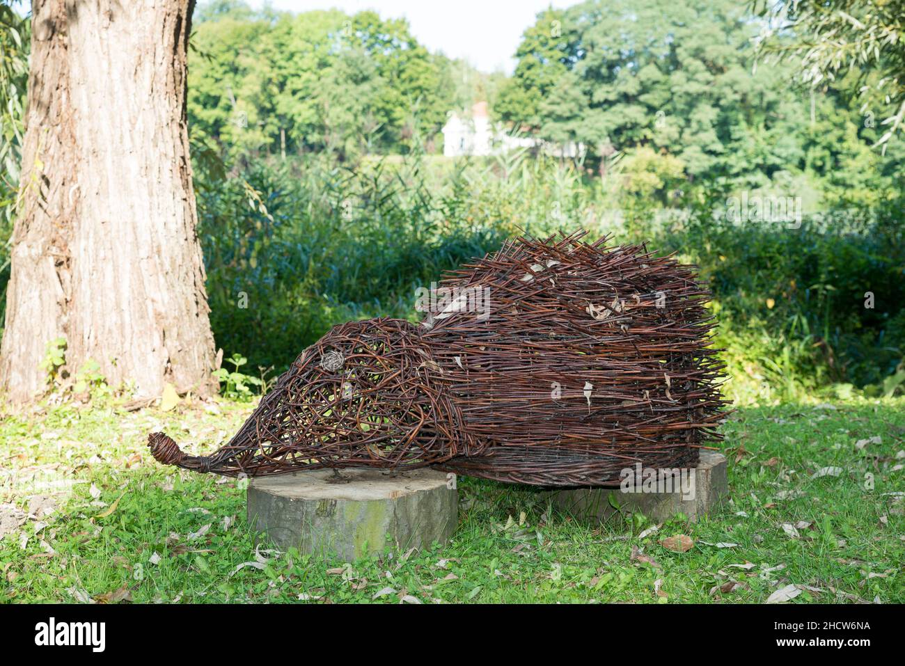 Wickerwork sculpture hi-res stock photography and images - Alamy