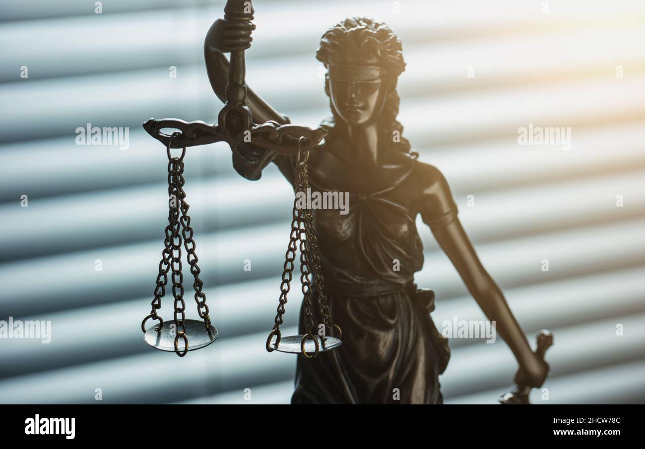 Statue of justice Stock Photo - Alamy