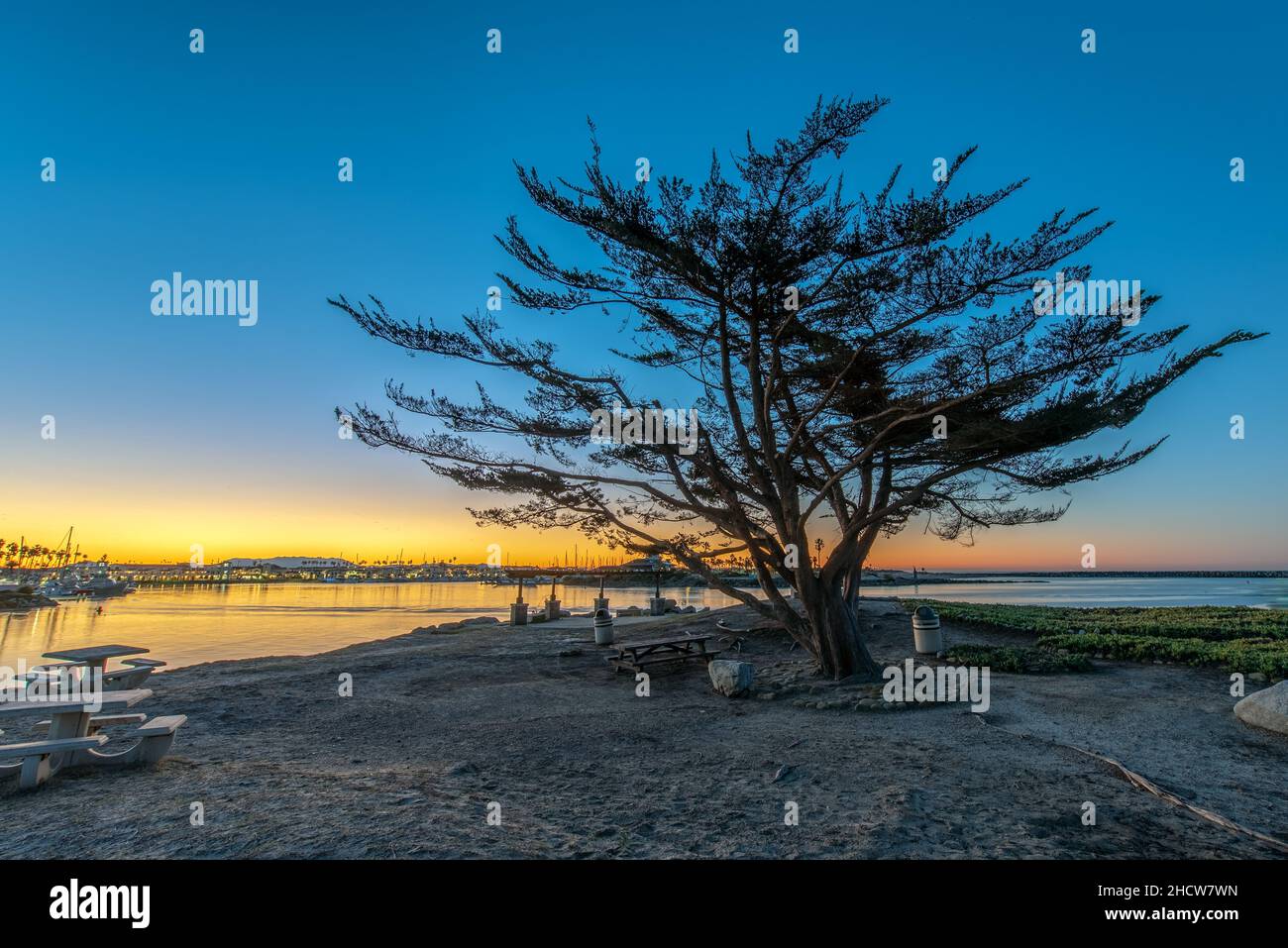 Picnic area of Ventura Marina Park with gorgeous view of winter sunrise ...