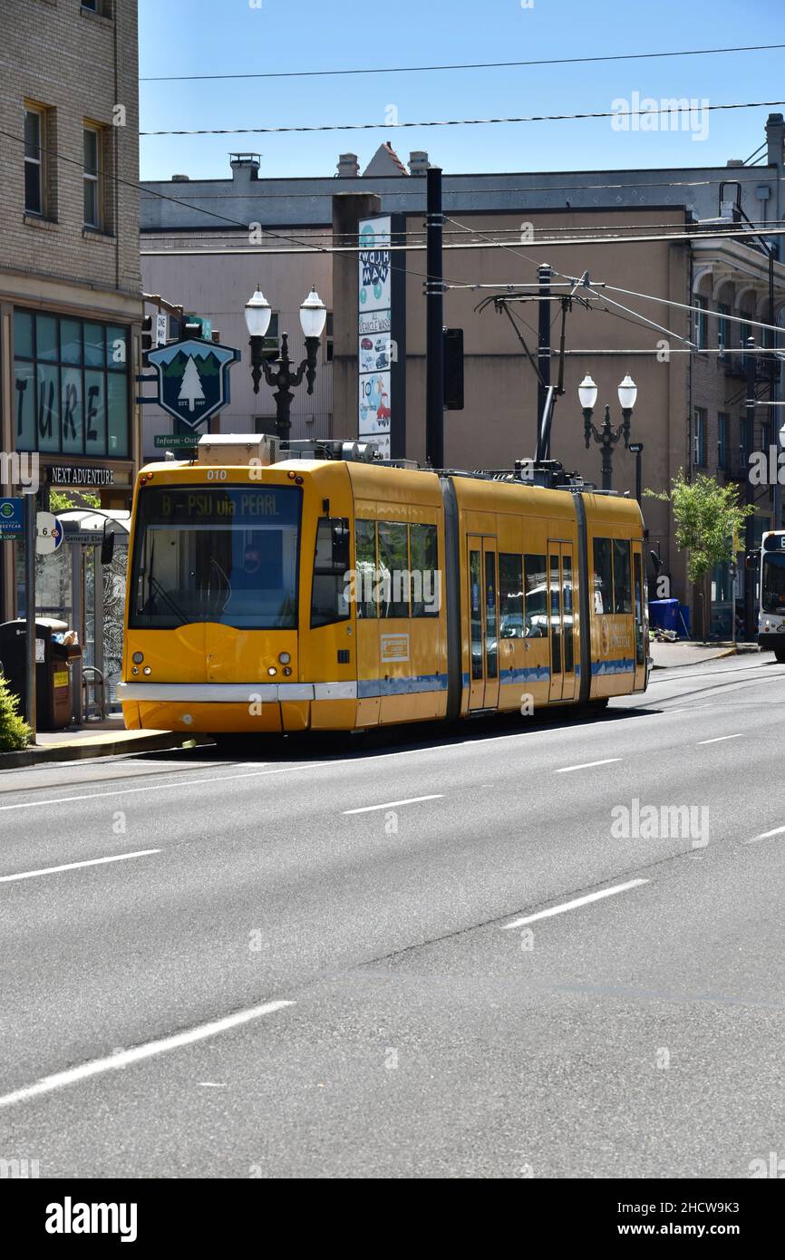 Eastside esplanade portland hi-res stock photography and images - Alamy
