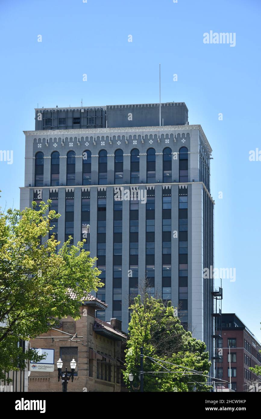 Eastside esplanade portland hi-res stock photography and images - Alamy