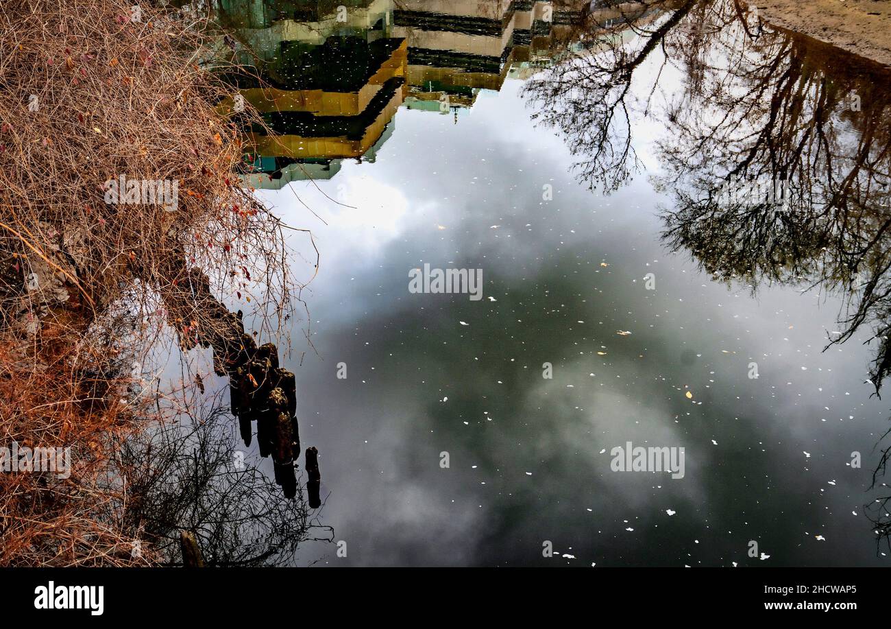 Very small creek hi-res stock photography and images - Alamy