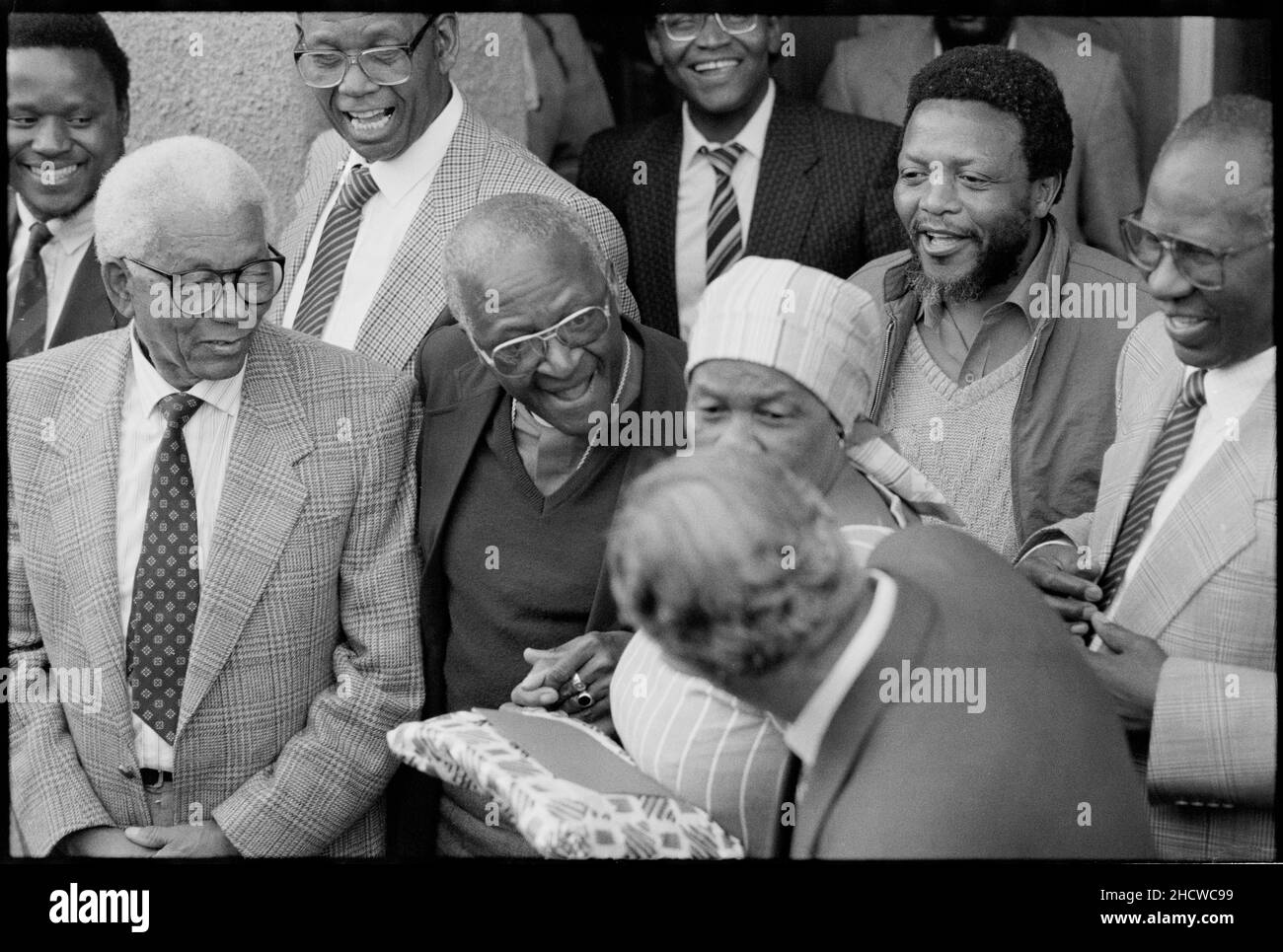 On 15 October 1989 Ahmed Kathrada, along with Jeff Masemola, Raymond ...