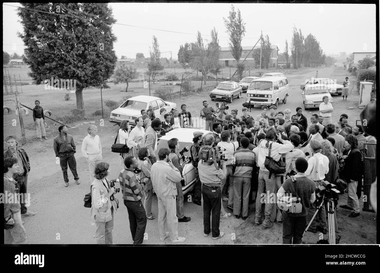 On 15 October 1989 Ahmed Kathrada, along with Jeff Masemola, Raymond ...