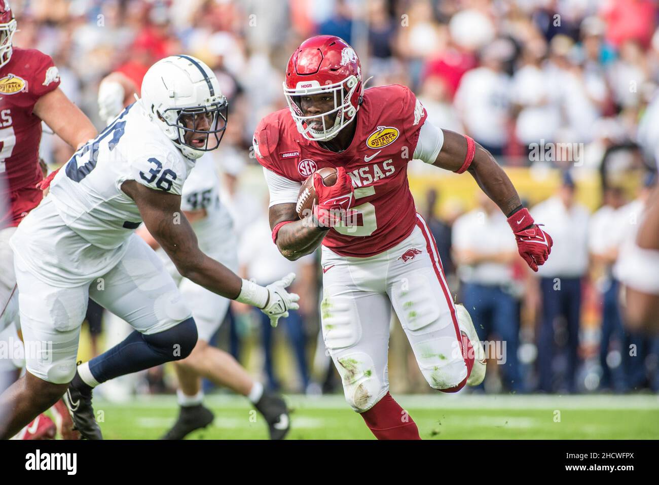 January 1, 2022: Arkansas Razorbacks running back Raheim Sanders (5 ...