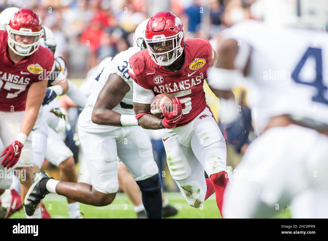 January 1, 2022: Arkansas Razorbacks running back Raheim Sanders (5 ...