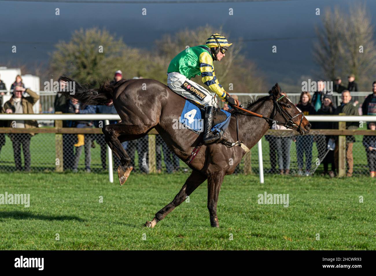 Novice hurdles race hi-res stock photography and images - Alamy