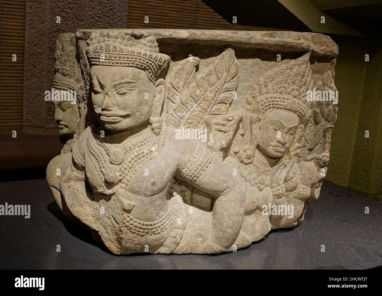 Angkor period hi-res stock photography and images - Alamy