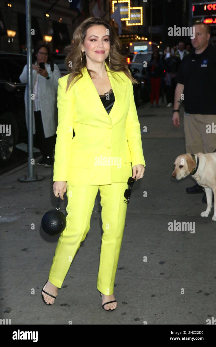 New York - NY - 20191014 Alyssa Milano arrives at Good Morning America ...