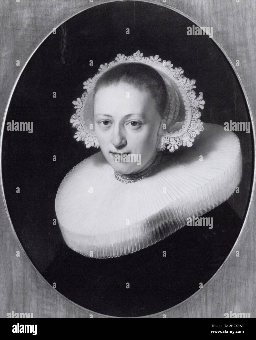 Millstone collar hi-res stock photography and images - Alamy