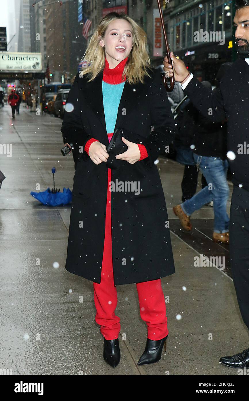 New York - NY - 20191202 The cast of Hustlers attend the SAG-AFTRA ...