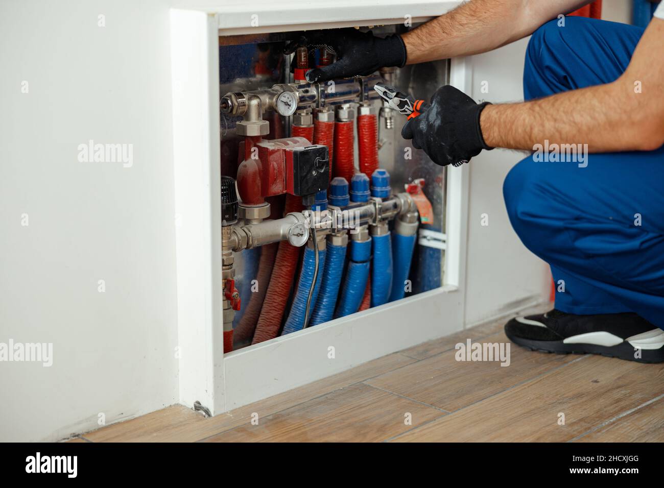 Water meter house hi-res stock photography and images - Alamy