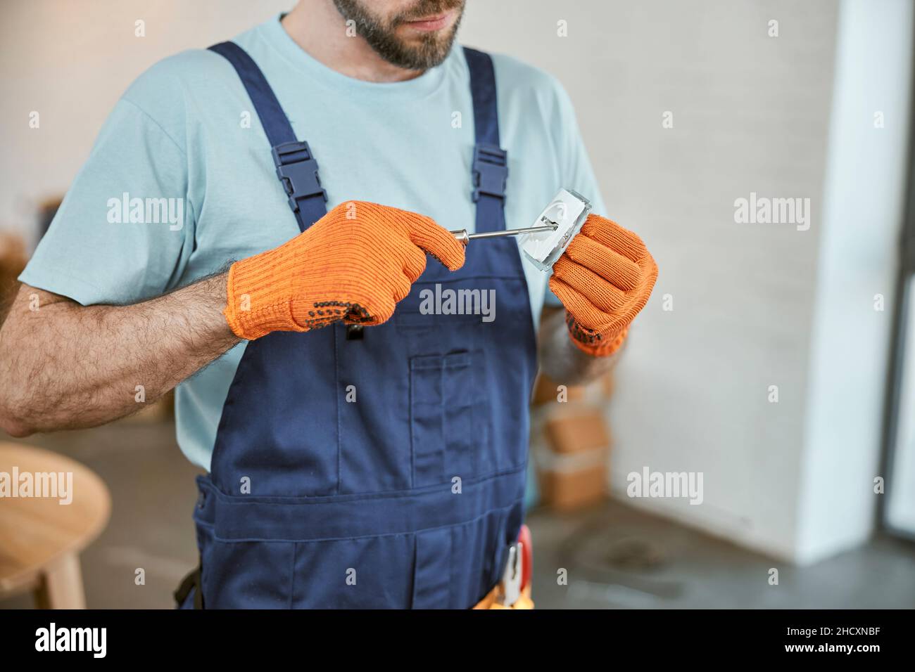 Repairing home electricity socket hi-res stock photography and images ...