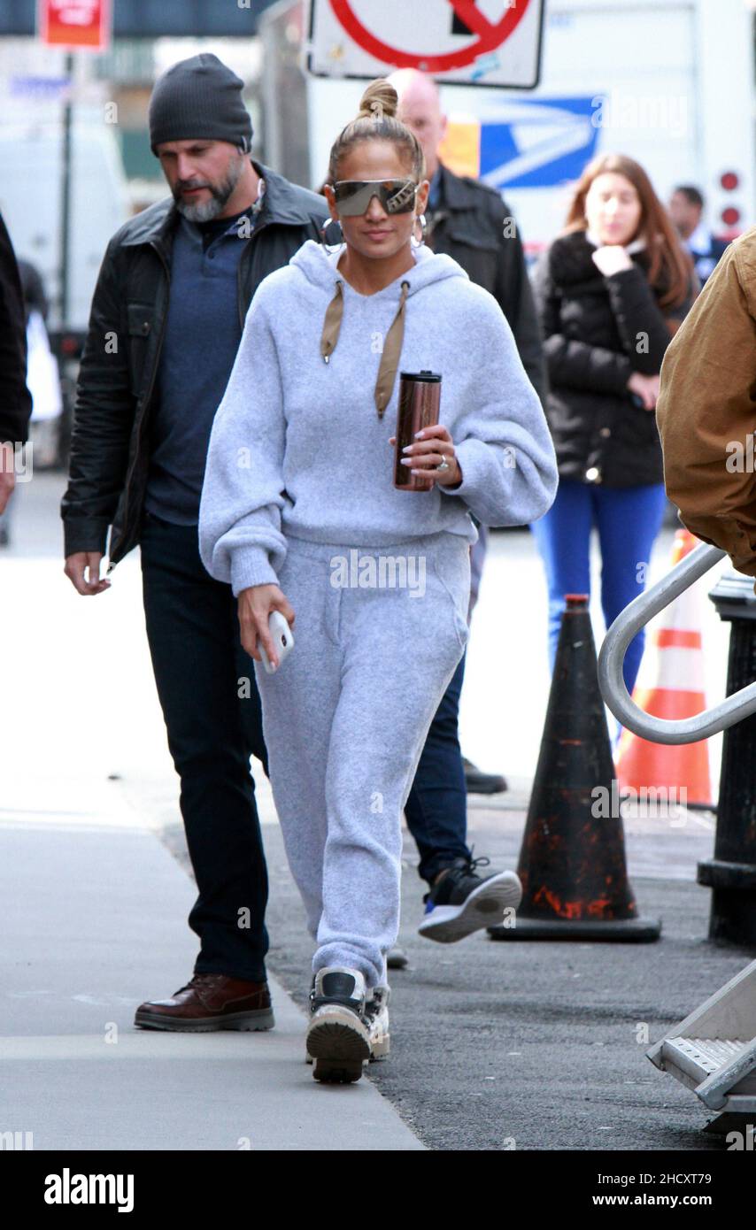 New York - NY - 20190328 Jennifer Lopez Shooting on Location for ...