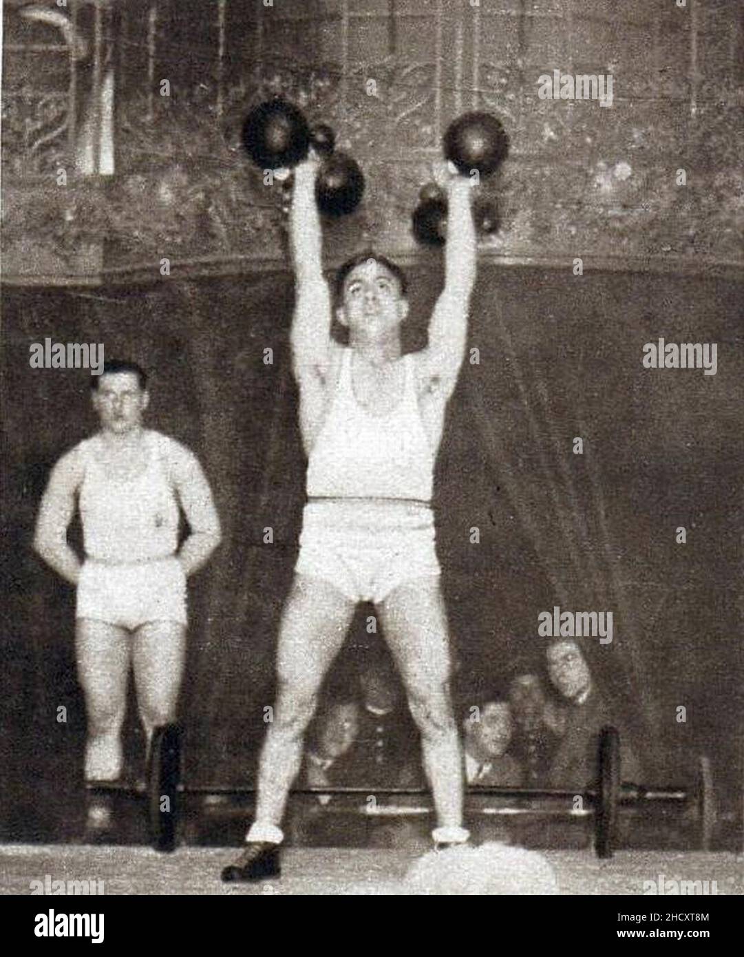 René Duverger, champion olympique poids légers d'haltérophilie aux JO ...