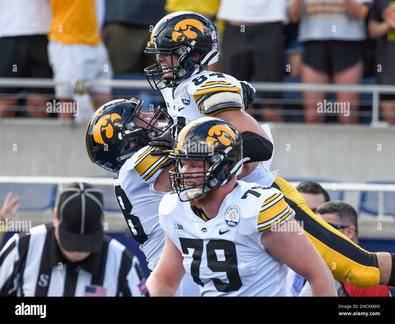 Sam guzman hi-res stock photography and images - Alamy