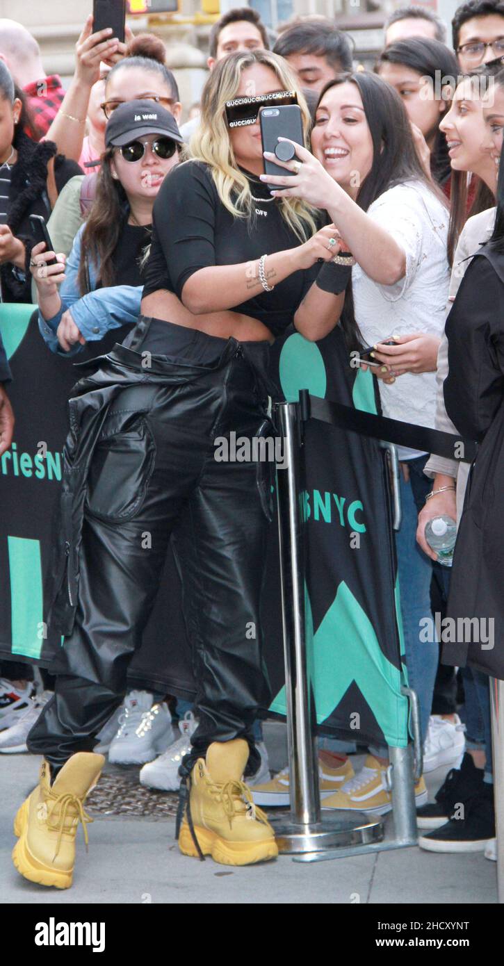 New York - NY - 20190419-Karol G Taking Selfies With Fans at Build ...