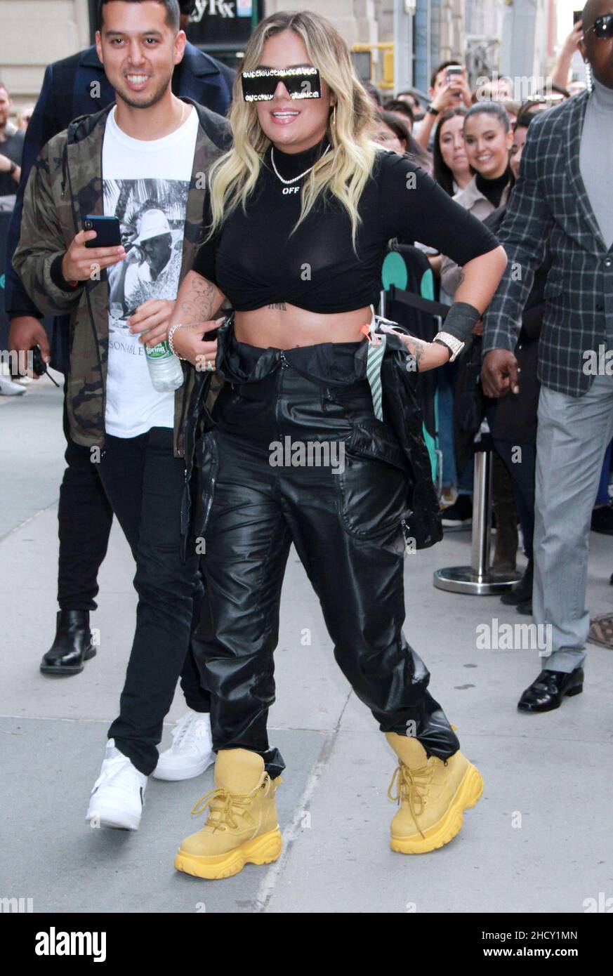 New York - NY - 20190419-Karol G Taking Selfies With Fans at Build ...