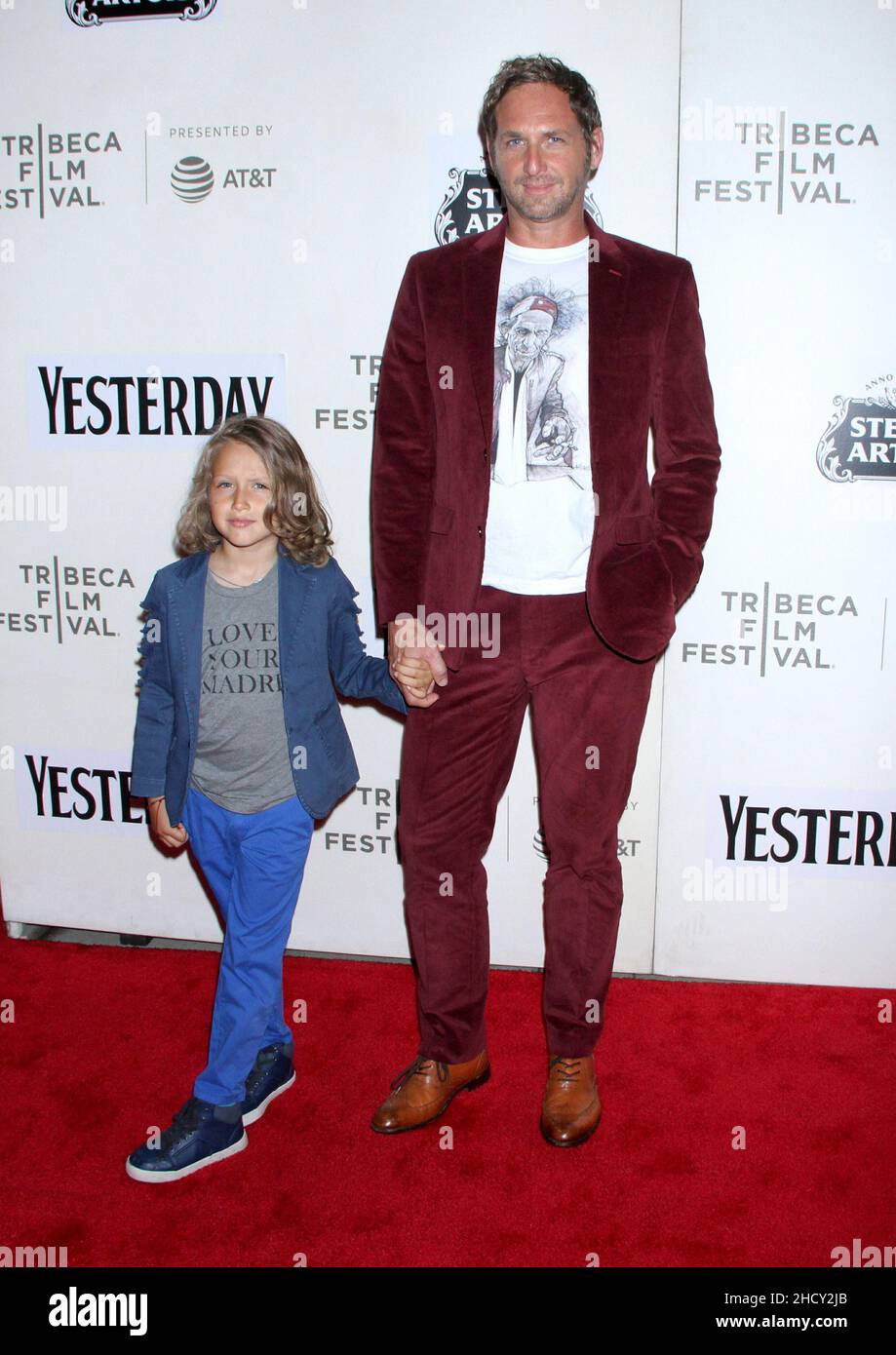 New York - NY - 20190504 Saoirse Ronan attend 2019 Tribeca Film ...