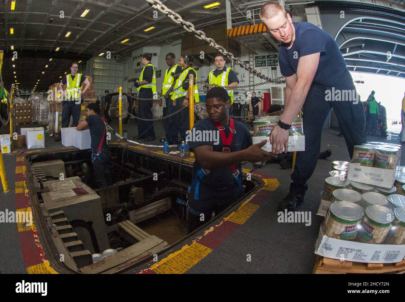 Aboard the uss george washington hi-res stock photography and images ...