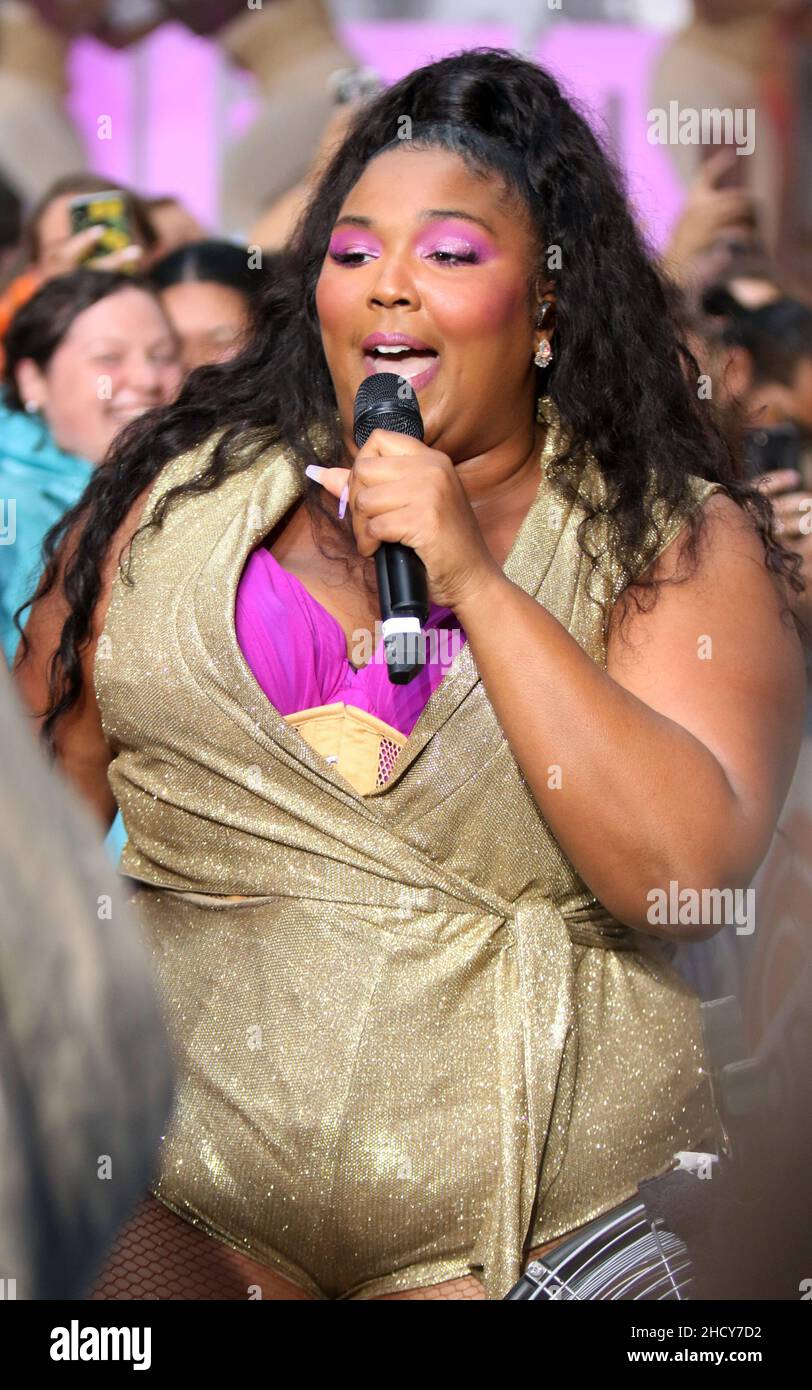 New York - NY - 20190823 Lizzo perform at Today Show Concert Series ...