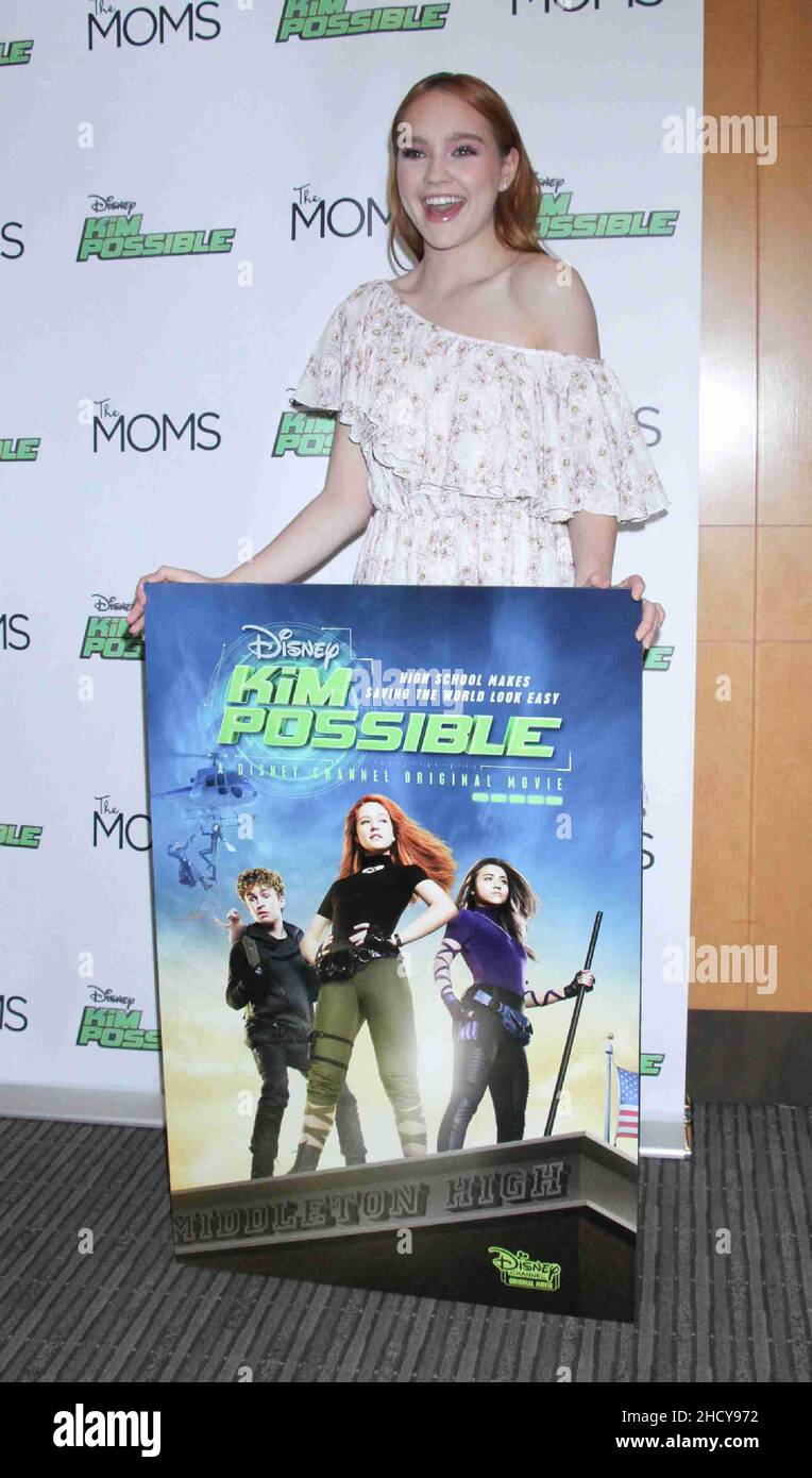 New York - NY - 20190202 The MOMS and Disney Channel Original Movie presented the Mamarazzi ...