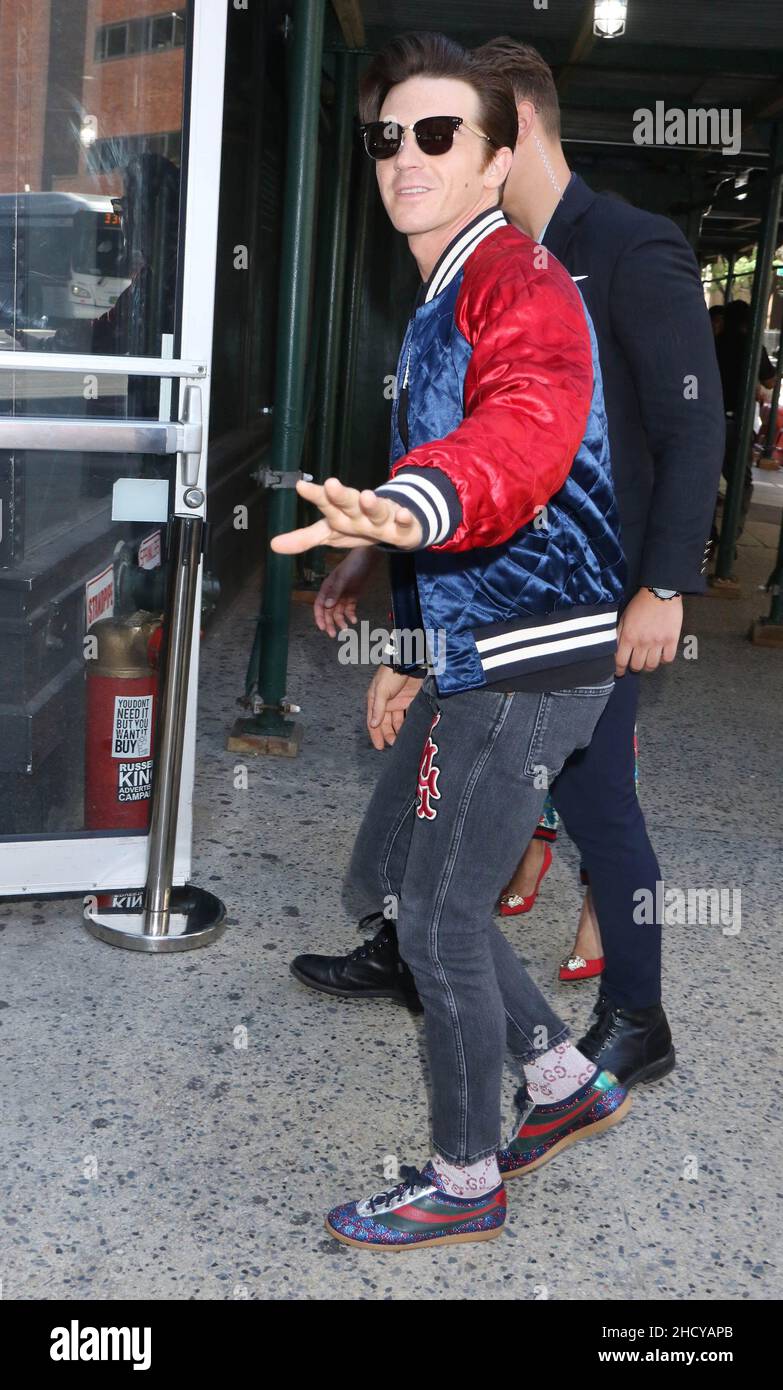 New York - NY - 20190715- Drake Bell Stops by BUILD Series -PICTURED ...