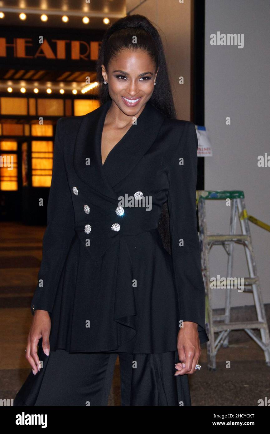 New York - NY - 20190510 Ciara wears an all black outfit as she poses ...