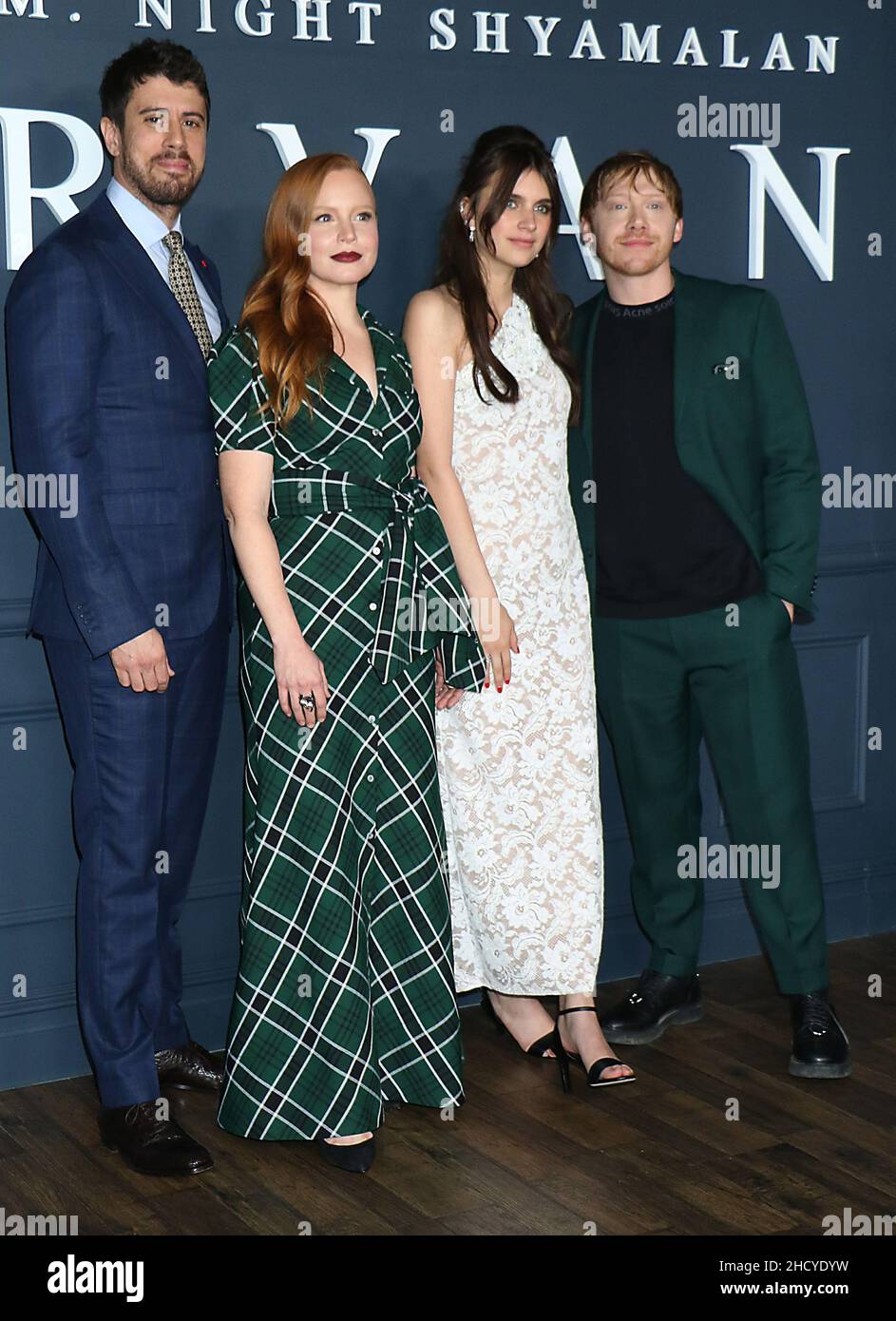 New York - NY - 20191119 Toby KebbellLauren AmbroseM. Night Shyamalan ...