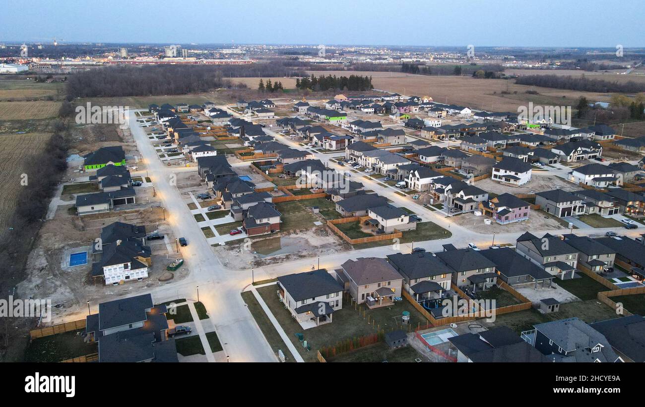 New homes being built canada hi-res stock photography and images - Alamy