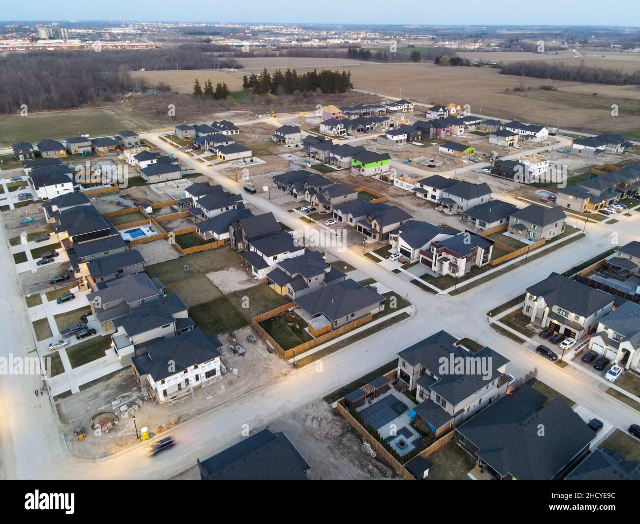 Urban sprawl aerial canada hi-res stock photography and images - Alamy