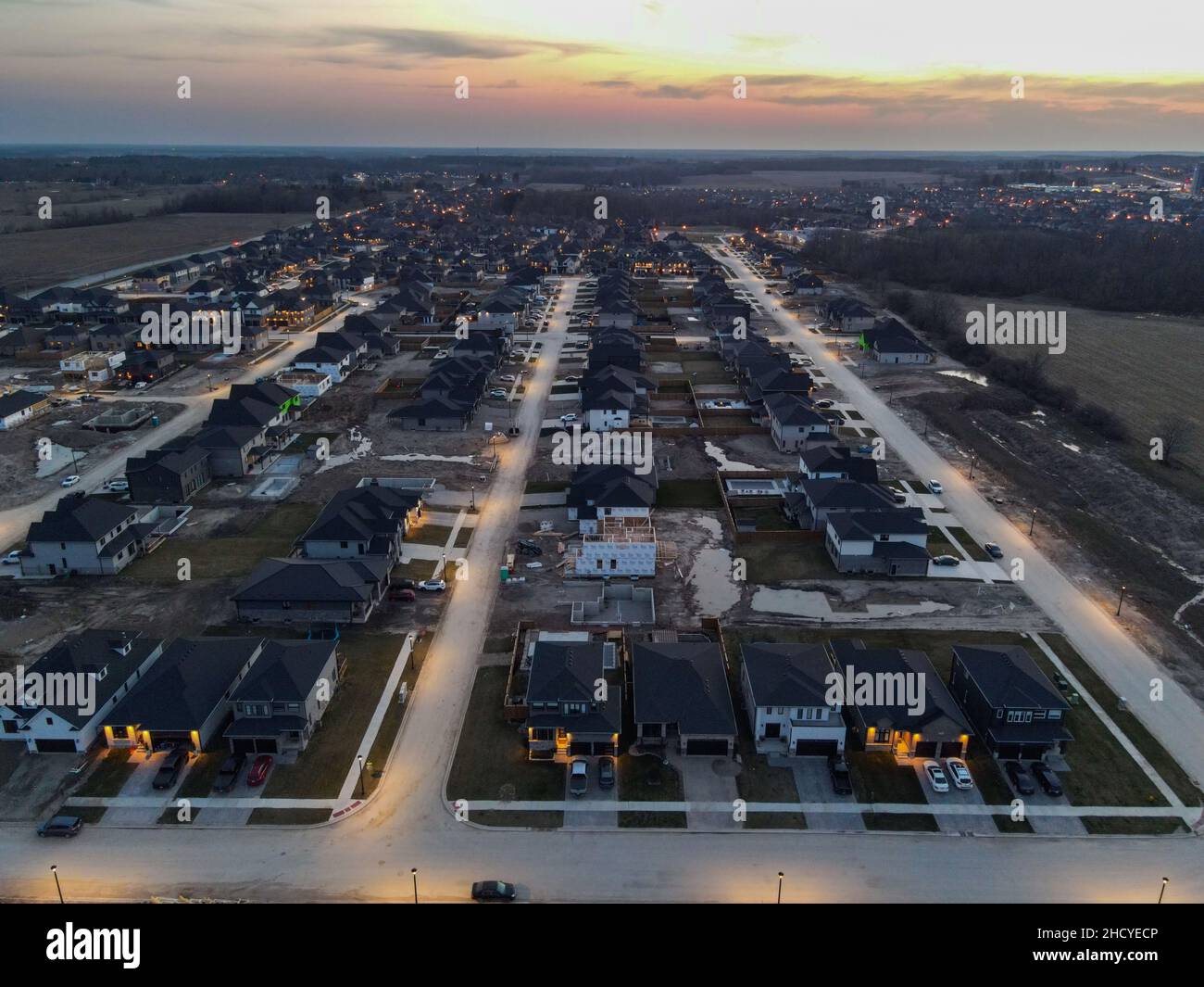 New homes being built canada hi-res stock photography and images - Alamy