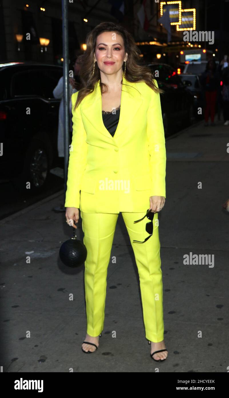 New York - NY - 20191014 Alyssa Milano arrives at Good Morning America ...
