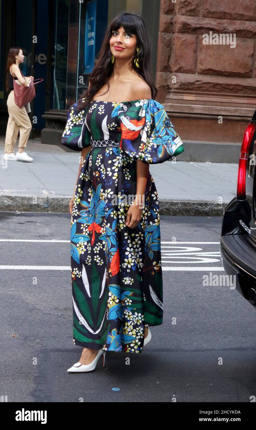 New York - NY - 20190926-Jameela Jamil Stops by Build Series -PICTURED ...