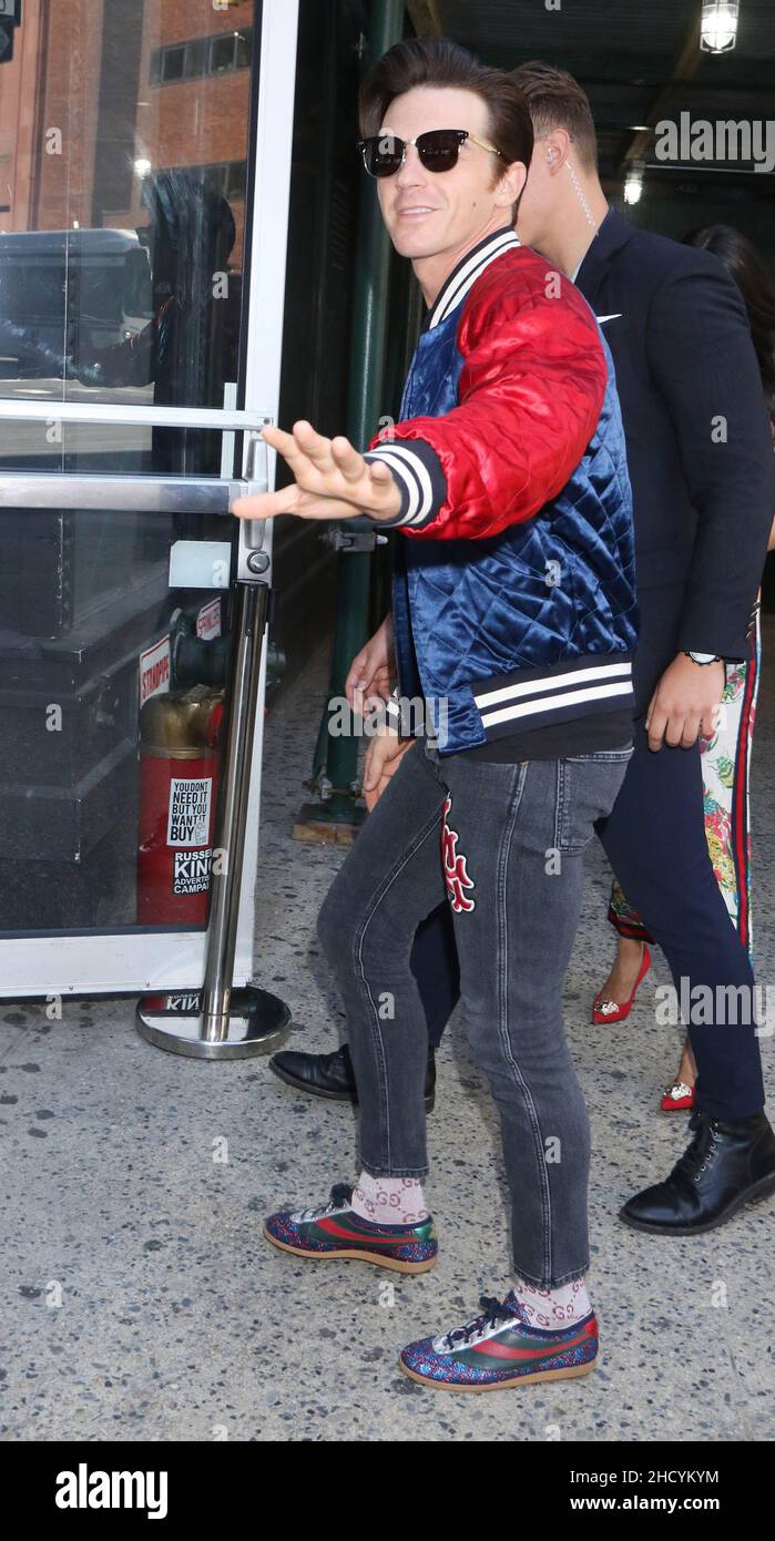 New York - NY - 20190715- Drake Bell Stops by BUILD Series -PICTURED ...