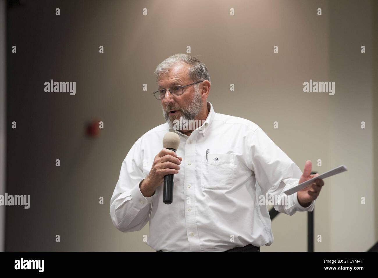 Retired Master Chief Petty Officer of the Navy (MCPON) Duane Bushey ...