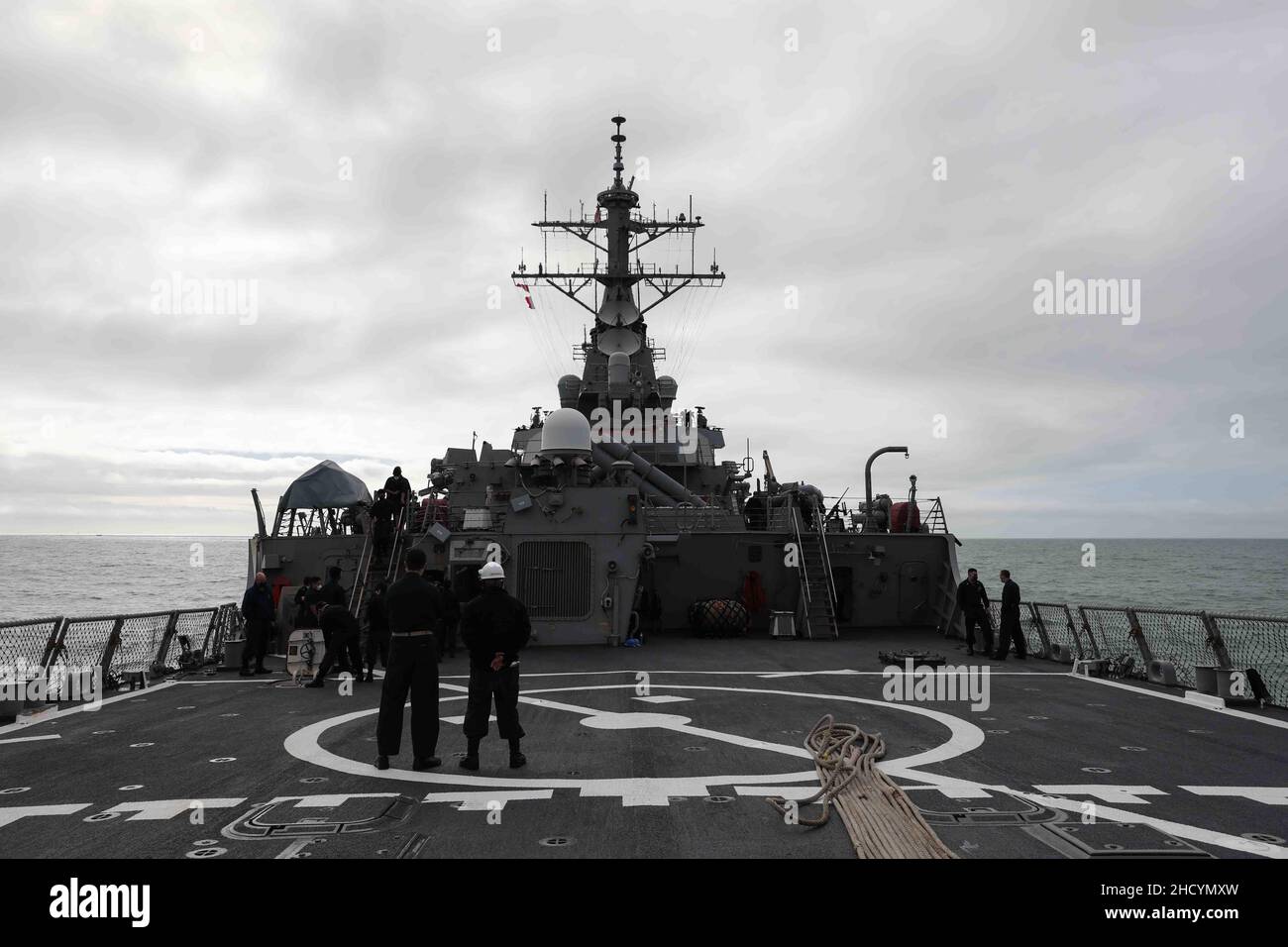 Sailors assigned to the Arleigh Burke-class guided-missile destroyer ...