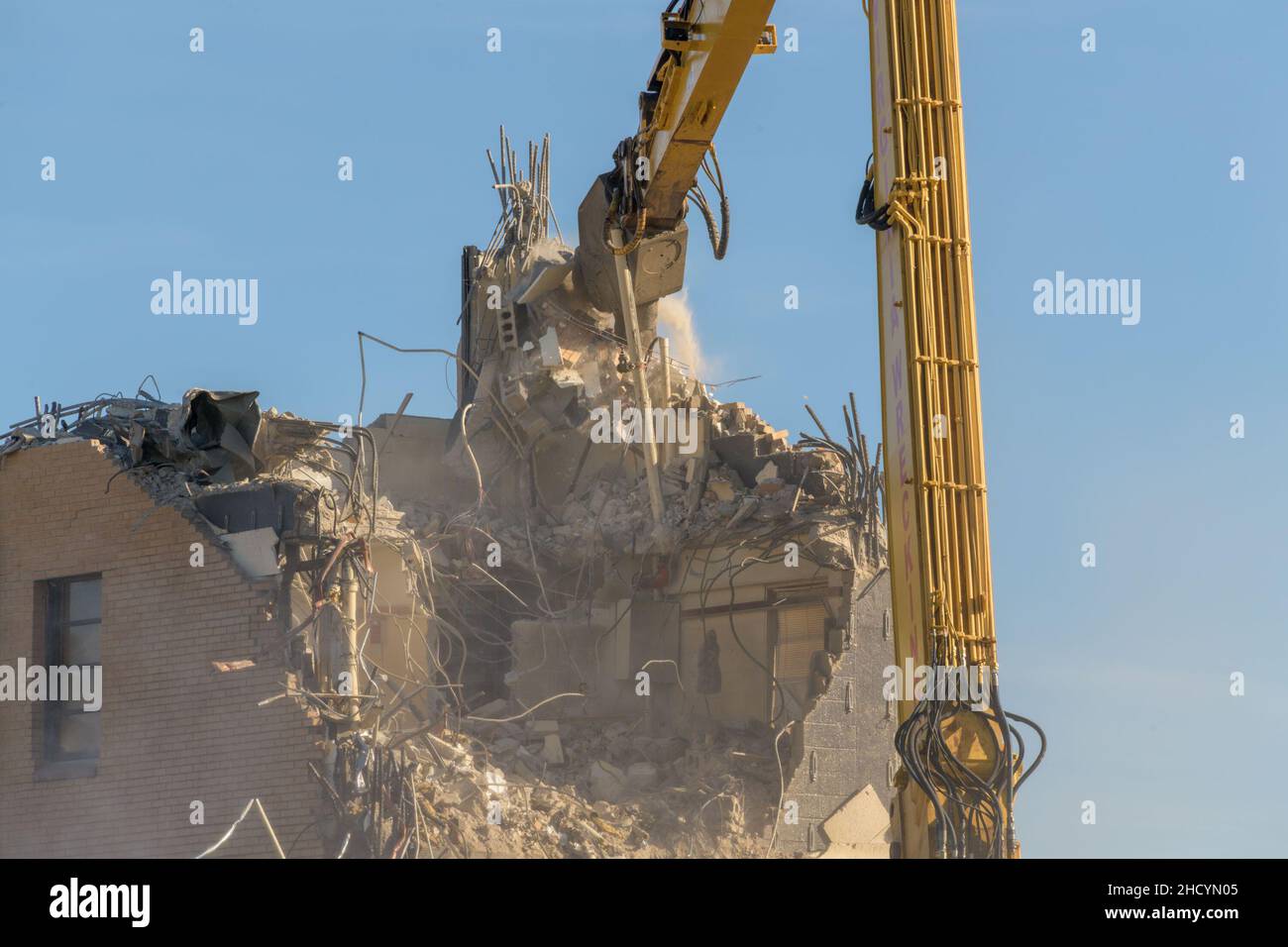 Maxwell AFB, Ala. - Contractors carefully take down the old air traffic ...