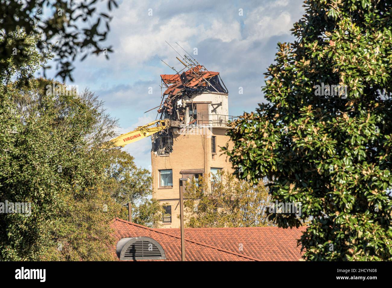 Maxwell AFB, Ala. - Contractors carefully take down the old air traffic ...