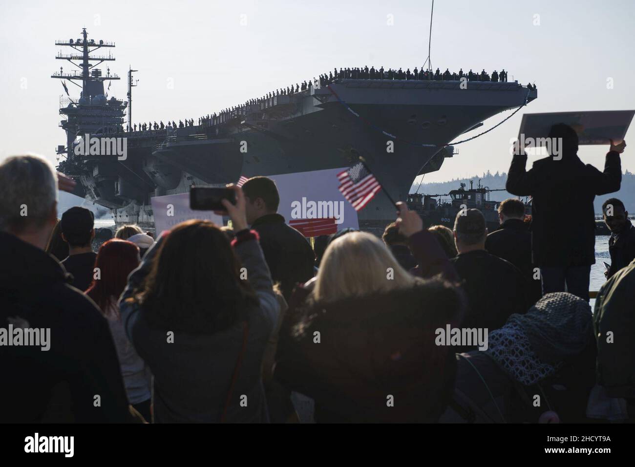 Return Home USS Nimitz Stock Photo - Alamy
