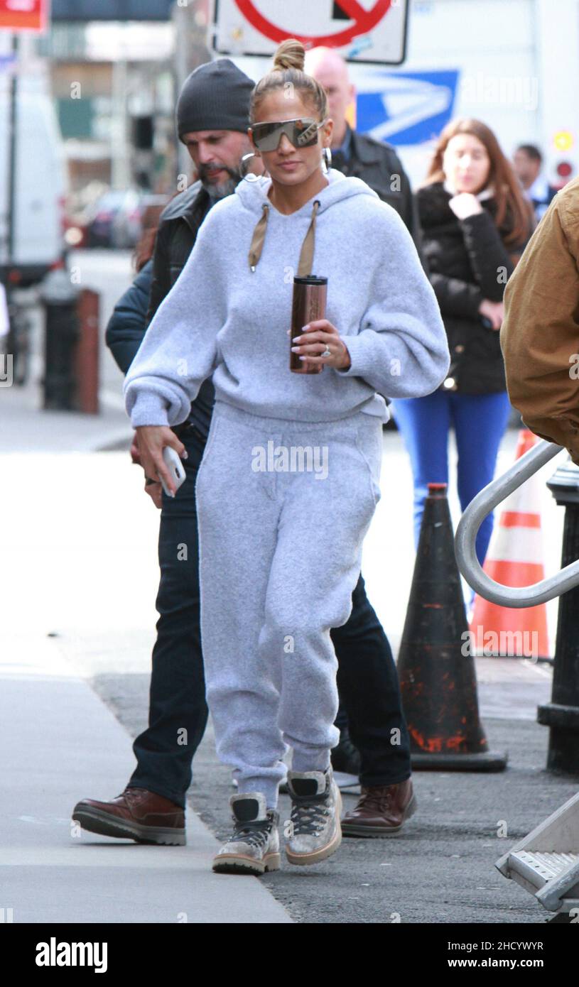 New York - NY - 20190328 Jennifer Lopez Shooting on Location for ...
