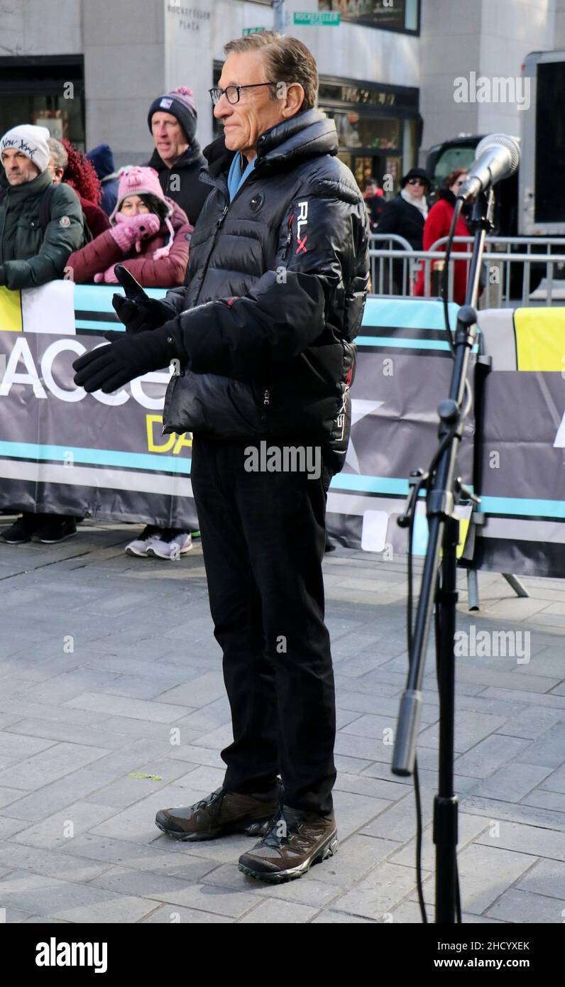 New York - NY - 20191114 Maury Povich at Access Daily to talk about his ...